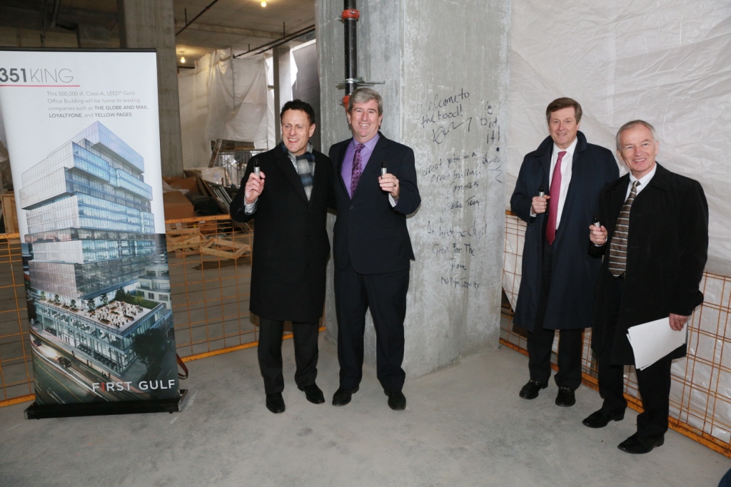 Globe topping off - Building