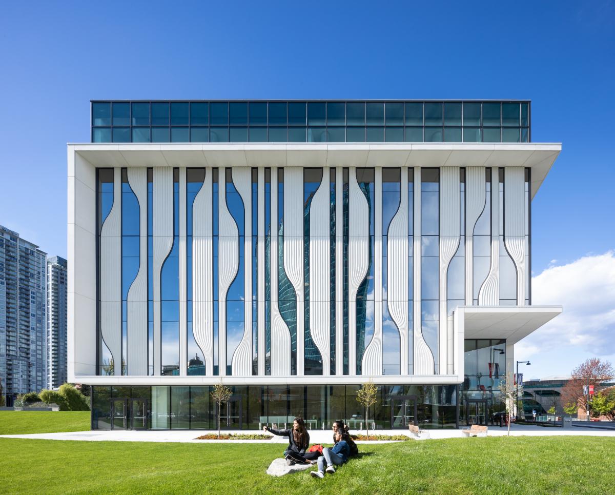 Sustainable Energy and Engineering Building at Simon Fraser University ...