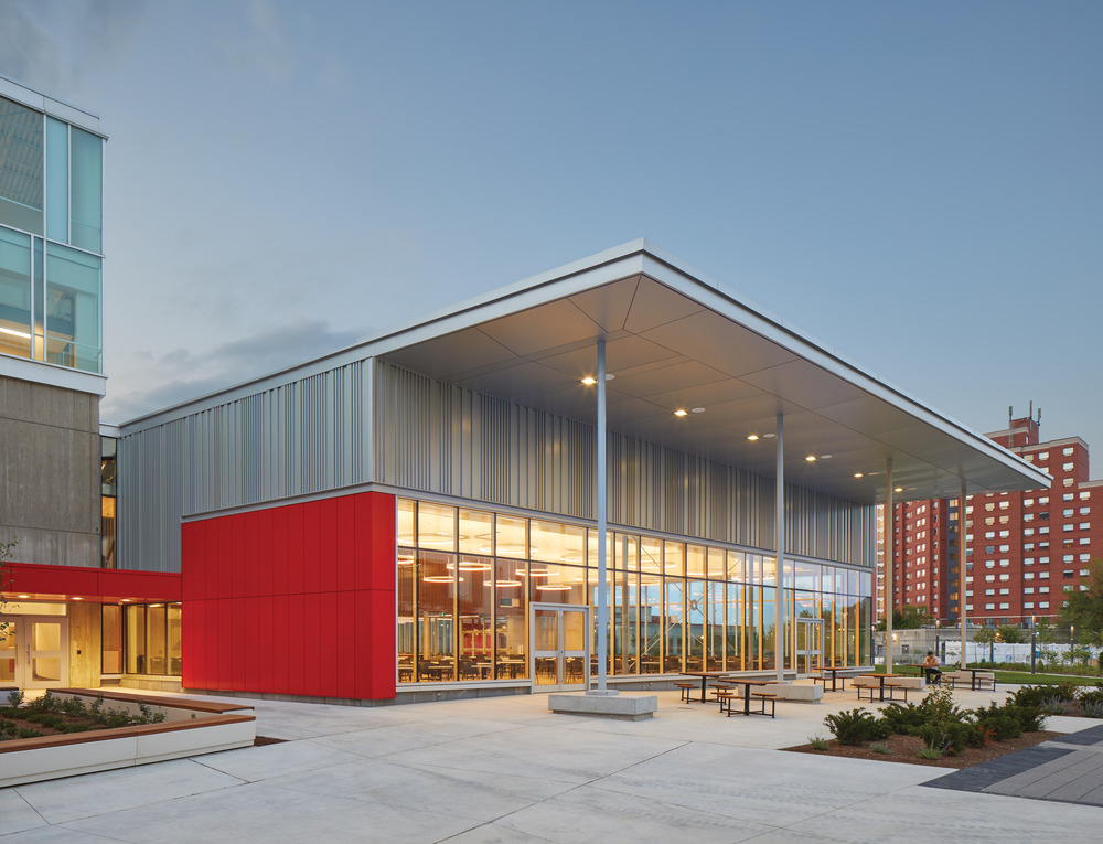 Newnham Campus Food Hall, Seneca College - Building