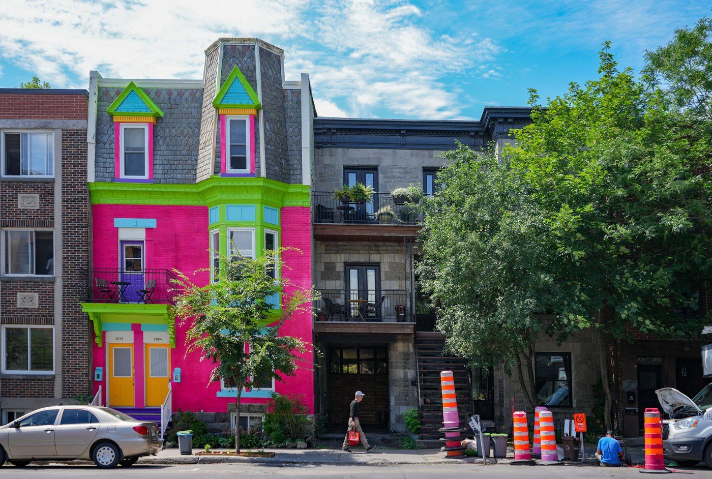 City of Montreal says painting a house as an ad for Koodo is against ...